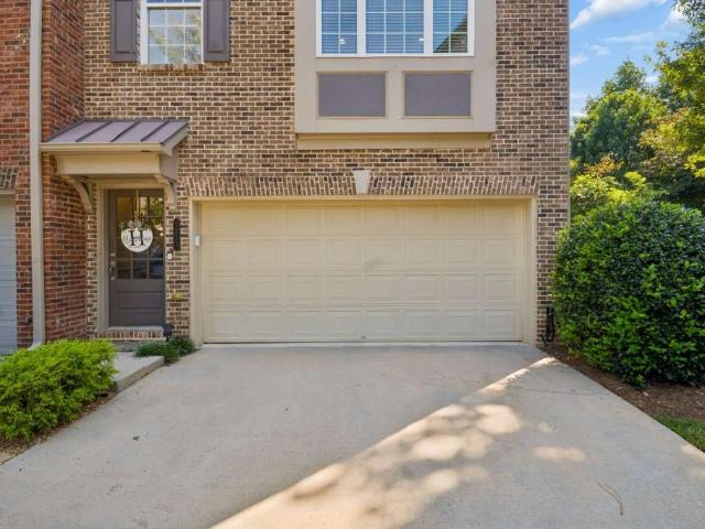 3237 Greenwood Oak Drive