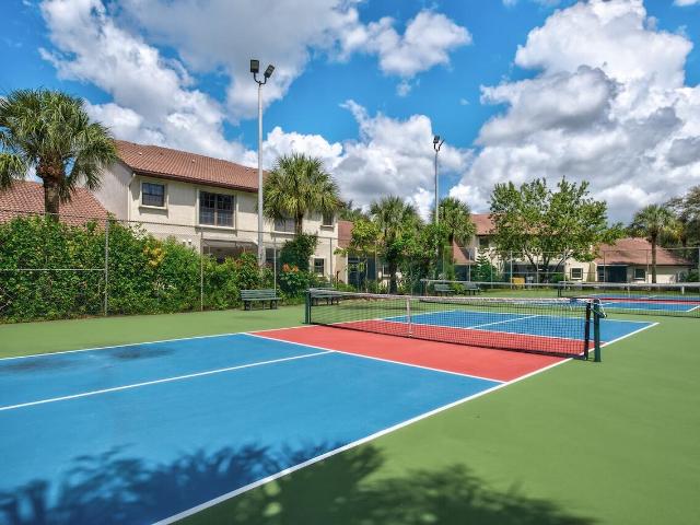 3237 Perimeter Dr, Unit 2512, Greenacres, FL 33467 | MLS #R11167