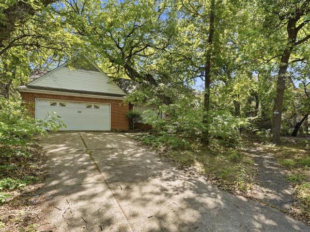 3237 Preston Hollow Rd, Fort Worth, TX 76109 | MLS #21231 | Compass