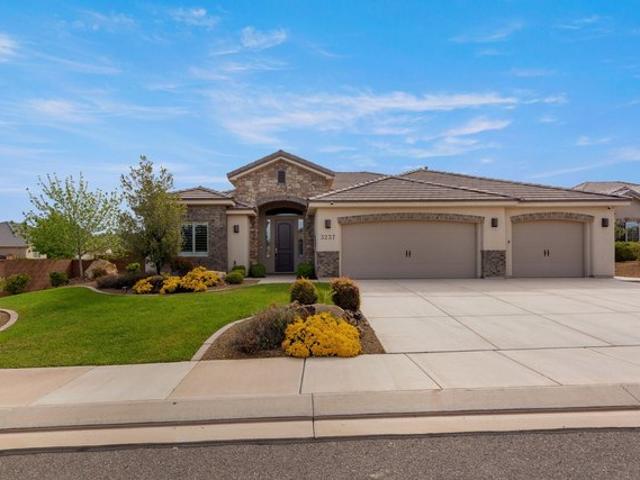 3237 S Tiger Maple Cir, Saint George, UT 84790