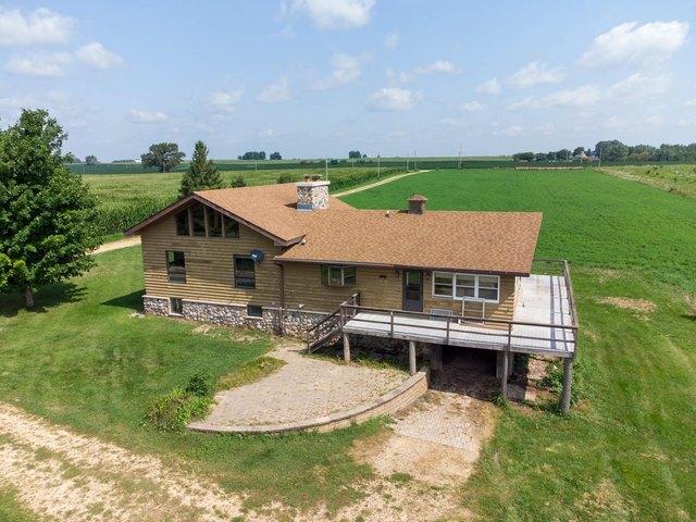 3237 W Wilderness Rd, Oregon, IL 61061