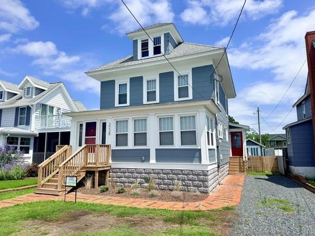 3238 Main St, Chincoteague, VA 23336