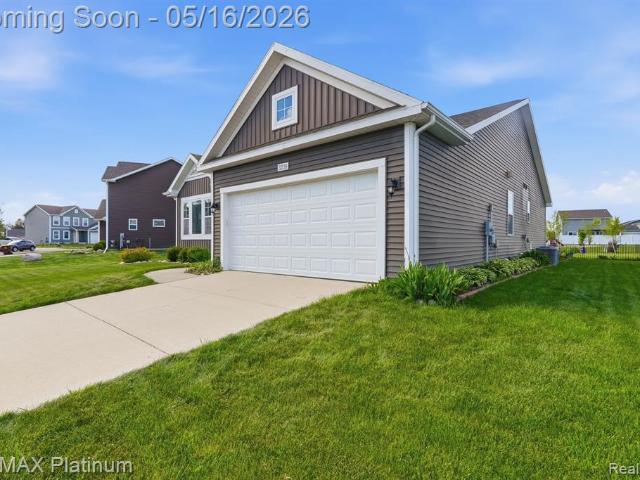 3238 Hill Hollow Lane