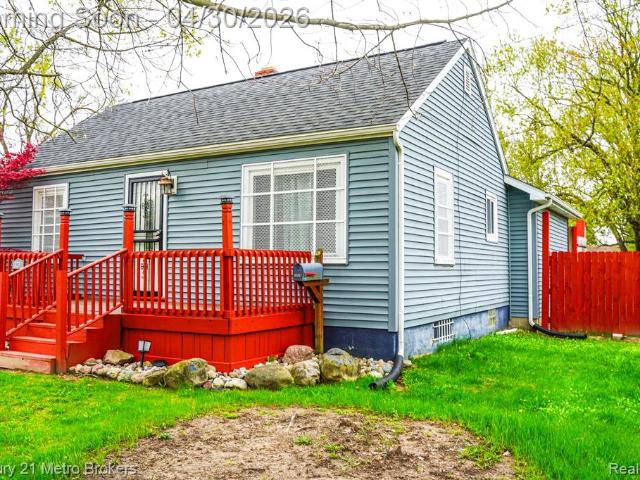 3238 Leith Street