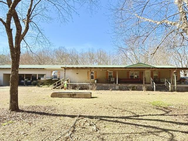 3239 Cal Kolola Rd, Caledonia, MS 39740