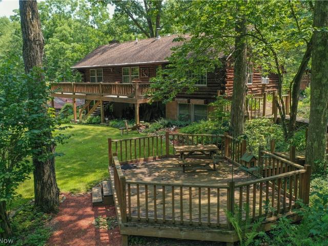 3239 Salineville Road NE