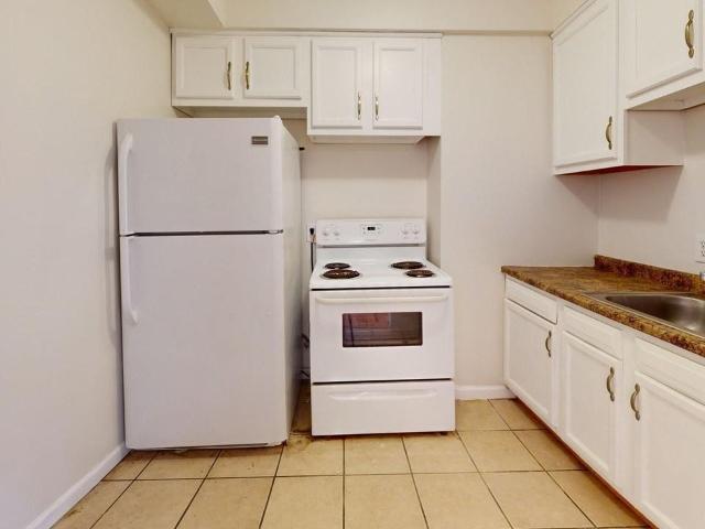 3239 Silsby 1 Bedroom Apartment for Rent at 3239 Silsby Rd, Cleveland Heights, OH 44118 Cleveland Heights
