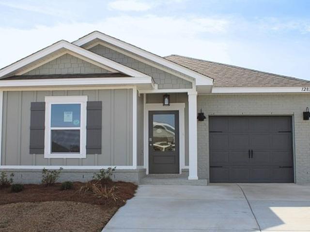 32300 Revere Dr, Daphne, AL 36527