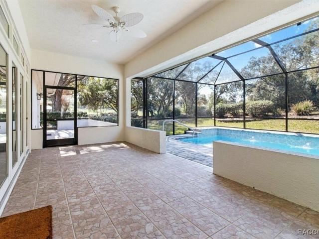 3230 N Pinelake Village Pt, Lecanto, FL