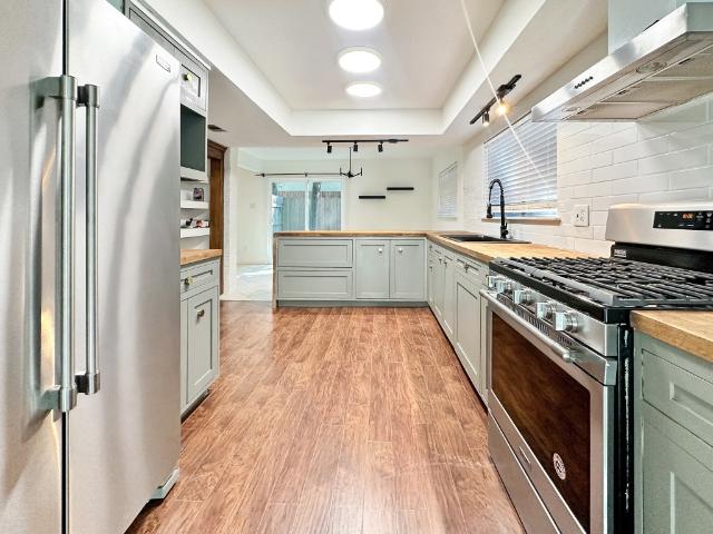 3230 Beaver Glen Dr, Houston, TX 77339 | MLS #23705 | Compass
