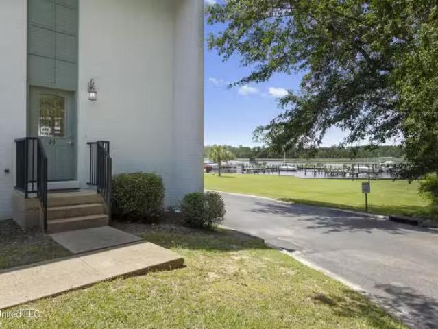 3230 CUMBERLAND RD APT 25, OCEAN SPRINGS, MS 39564 Condo/Townh.