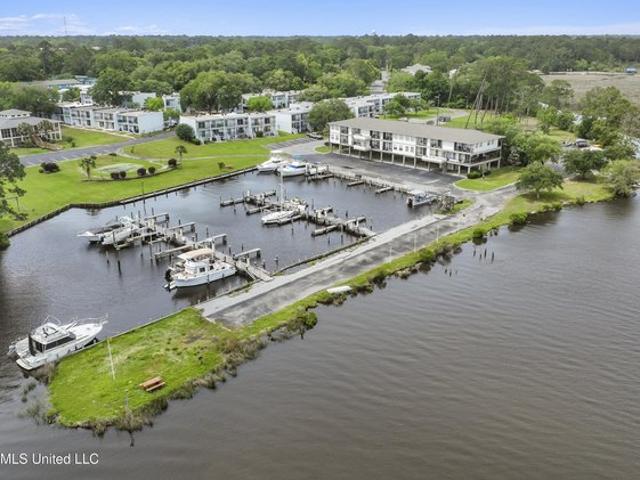 3230 Cumberland Rd Apt 209, Ocean Springs, MS 39564