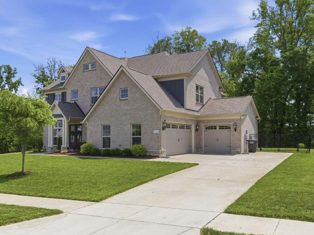 3230 Chase Point Dr