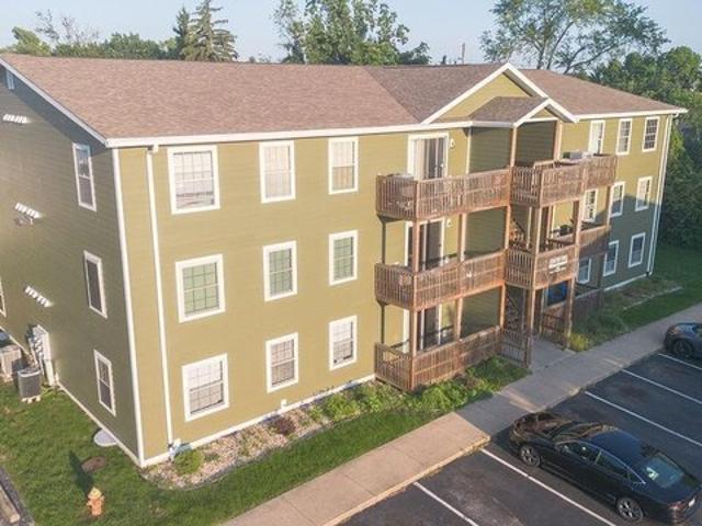 3230 E John Hinkle Pl Apt D, Bloomington, IN 47408