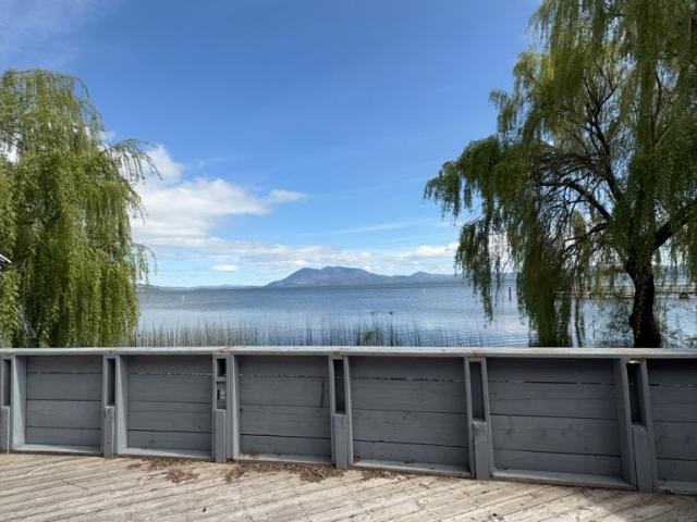 3230 Lakeshore