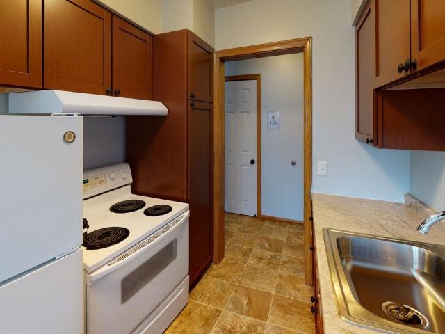 3230 Penn Ave N 1 Bedroom Apartment for Rent at 3230 Penn Ave N, Minneapolis, MN 55412 Folwell