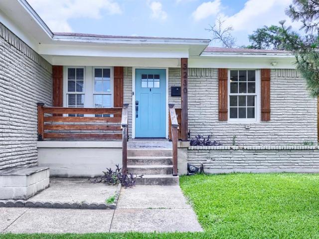 3230 Rock Bluff Drive