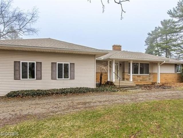 3230 Thomas Rd, Oxford Township, MI 48371