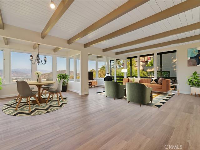 3230 Wrightwood