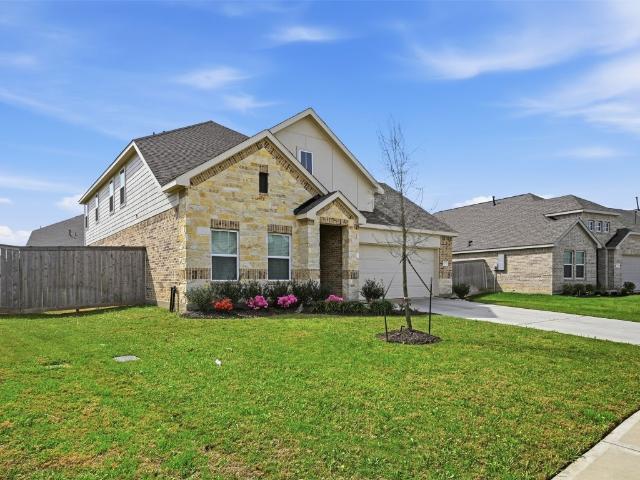 32311 Elmwood Manor