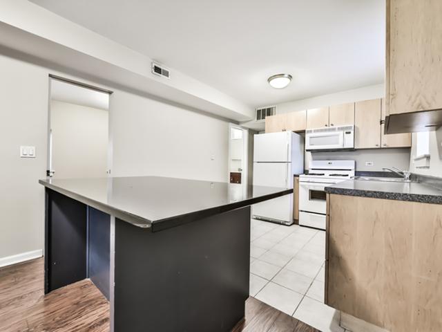 3231 N Ridgeway Avenue # G