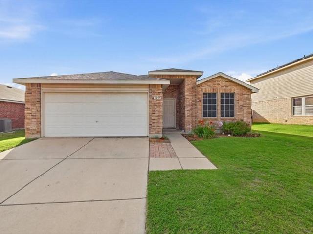 3231 Andalusian Dr, Denton, TX 76210