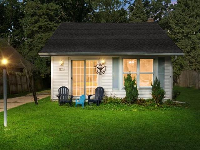 3231 Chicago Club Dr, Delavan, WI 53115