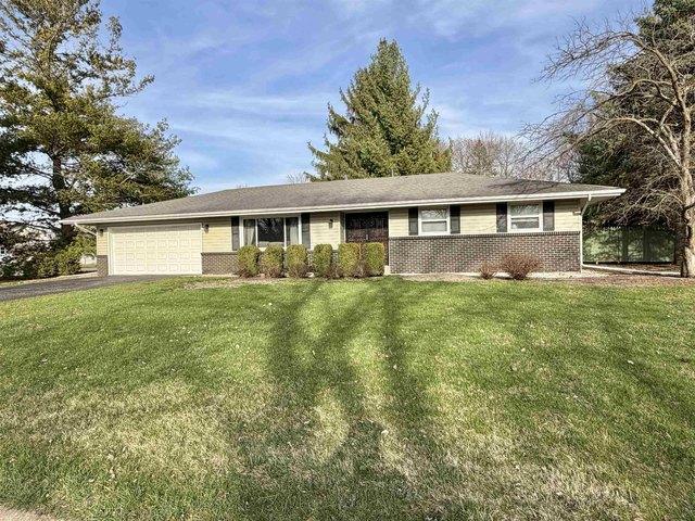 3231 Pepper Ct, Rockford, IL 61114