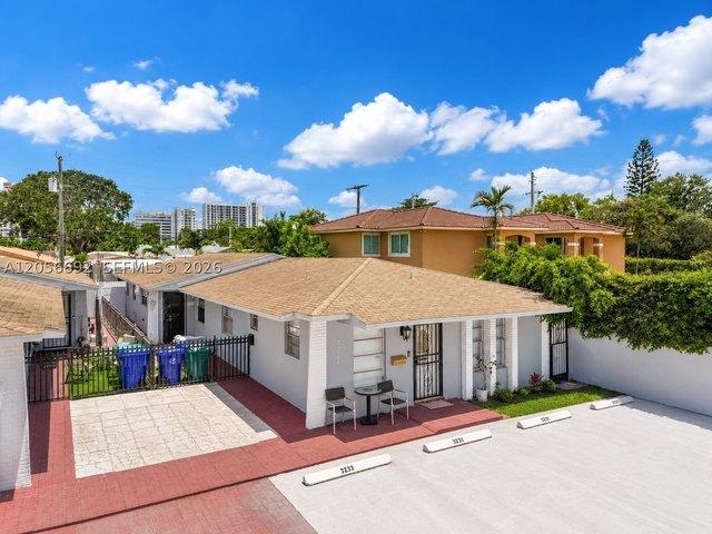 3231 SW 25th St, Miami, FL 33133