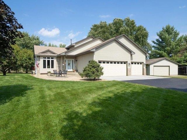 3231 th Ave NW, Oak Grove, MN 55303