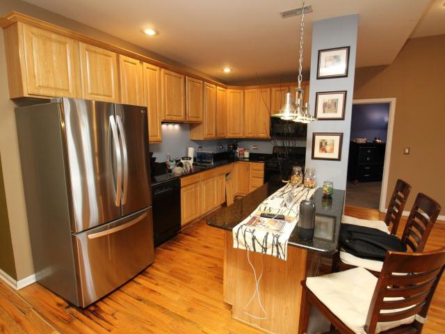 3231 W Fullerton Avenue # 3W