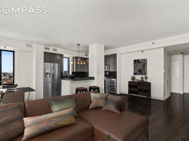 3232 N Halsted St D812, Chicago, IL