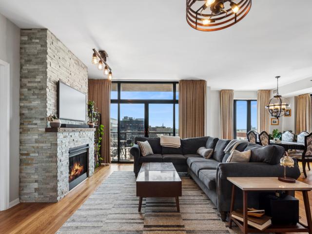 3232 N Halsted Street # D712