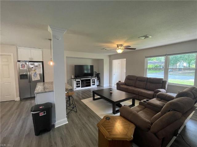 3232 Bow Creek BLVD