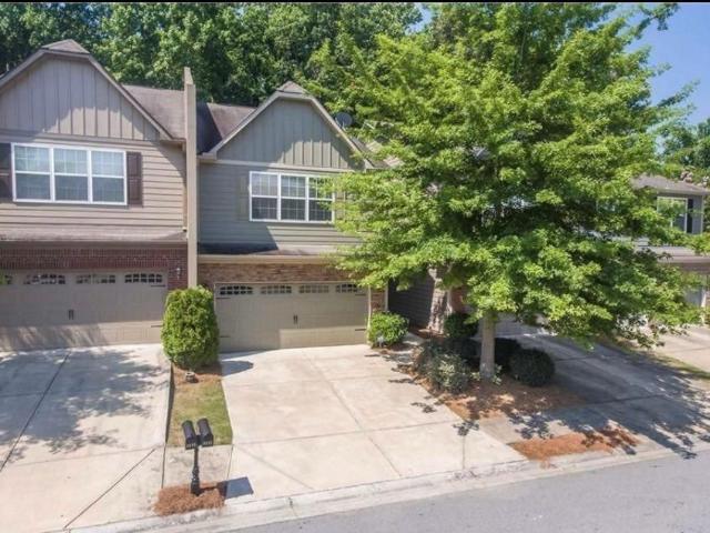 3232 Brockenhurst Drive