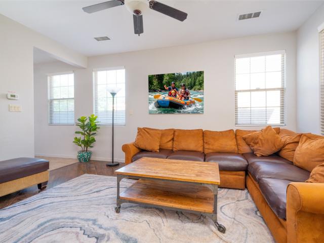3232 Calle Nueva Vista