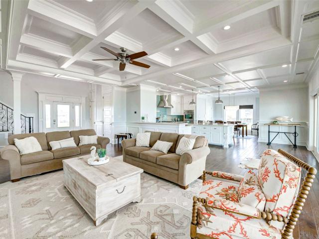 3232 Gulf Castle Drive, Crystal Beach, US, TX