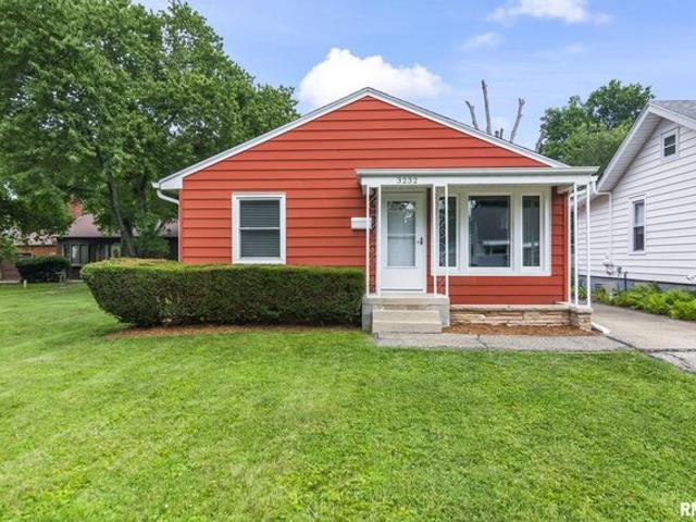 3232 S 3rd St, Springfield, IL 62703
