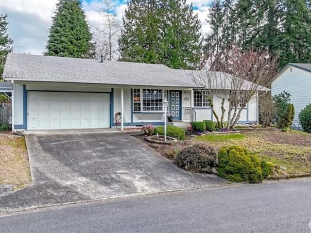 32334 9th Ave S, Federal Way, WA 98003