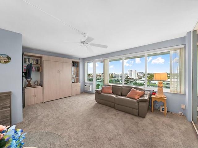 3233 NE 34th St Apt 718, Fort Lauderdale, FL 33308