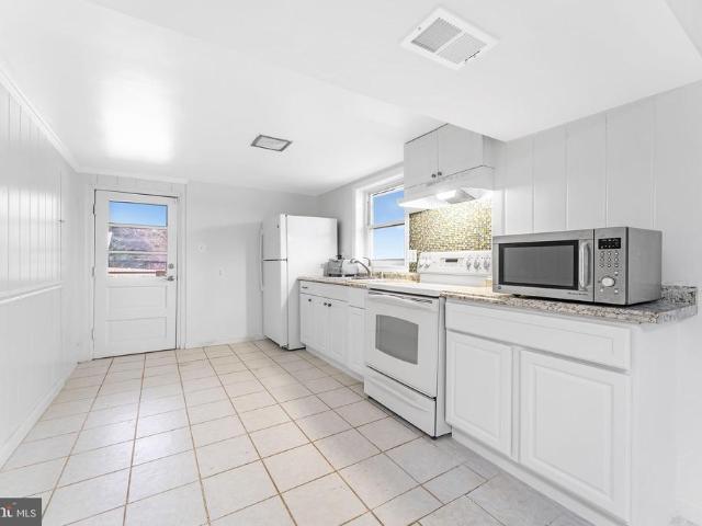 3233 Apex Circle # B