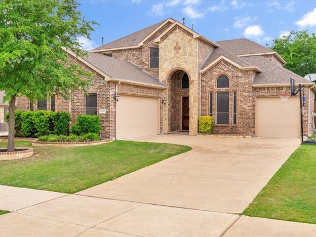 3233 Burgundy Ln, Midlothian, TX 76065