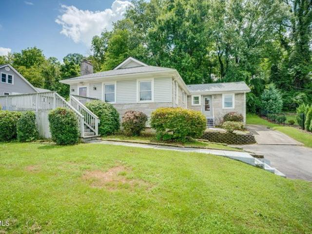 3233 Clover St, Kingsport, TN 37664