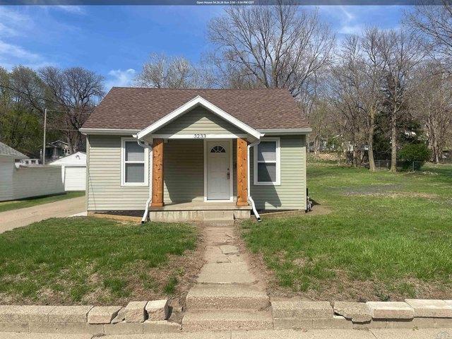 3233 Parkview Blvd, Sioux City, IA 51105