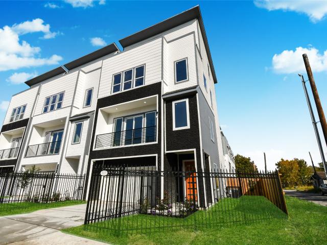 3233 Tuam St, Houston, TX 77004 | MLS #93215
