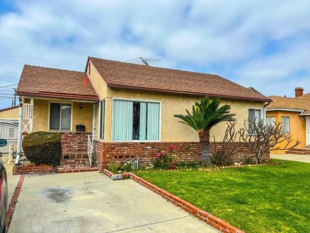 3233 W 152nd St, Gardena, CA 90249