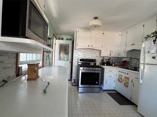 3233 W 23RD Street