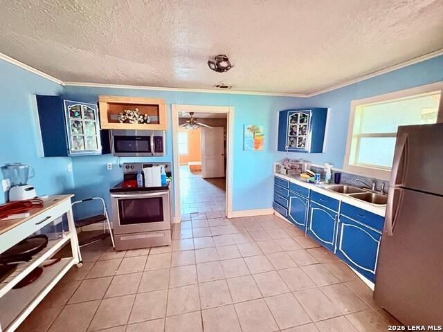 3233 Yucca Loop