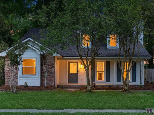 3233 39th St, Zachary, LA 70791 | MLS #BR2026006 | Compass