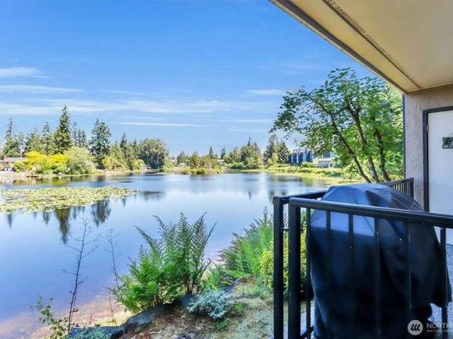 323 75th St SE Unit C42, Everett, WA 98203